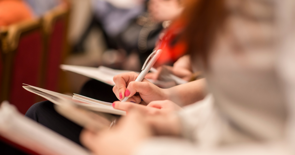 5 Effective Notetaking Tips At Conferences, Online and Offline!