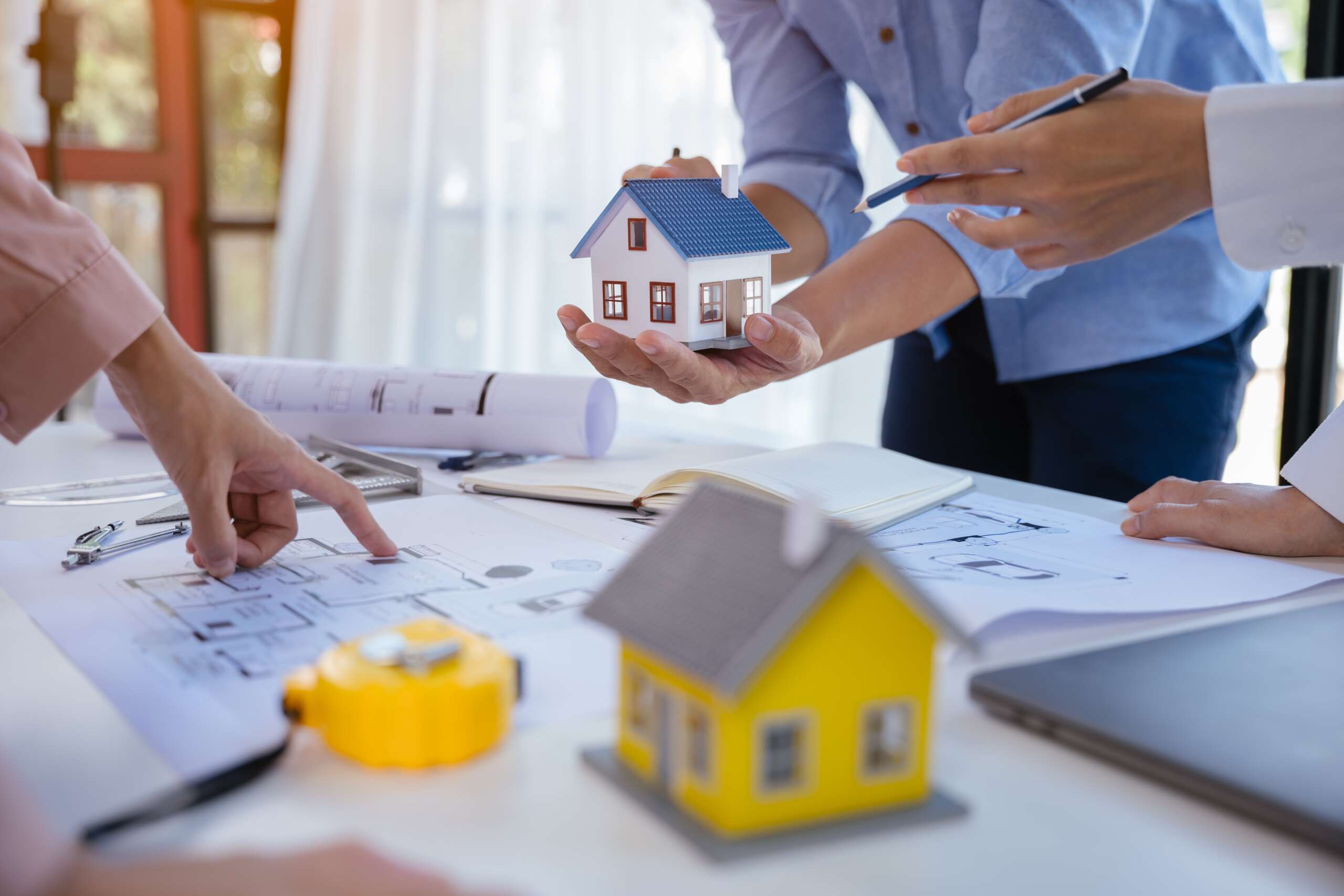 Pilihan yang Terbaik: Perunding Hartanah atau Pemaju Hartanah?